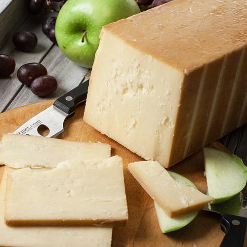 Beecher's Smoked Flagship Cheese – wuzafood
